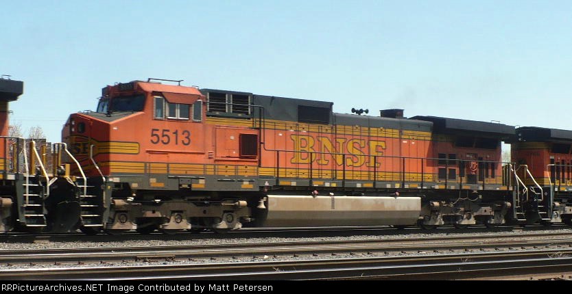BNSF 5513